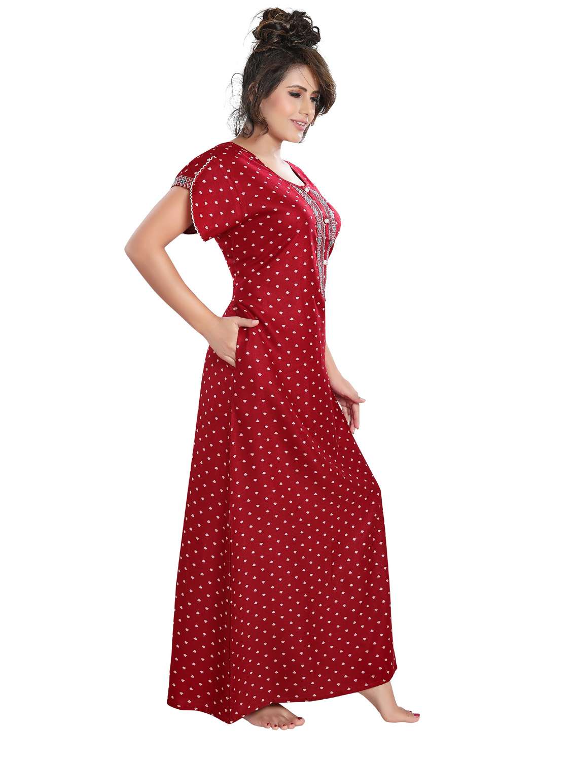 Buy online Round Neck Printed Nighty from sleepwear for Women by Pearl ...