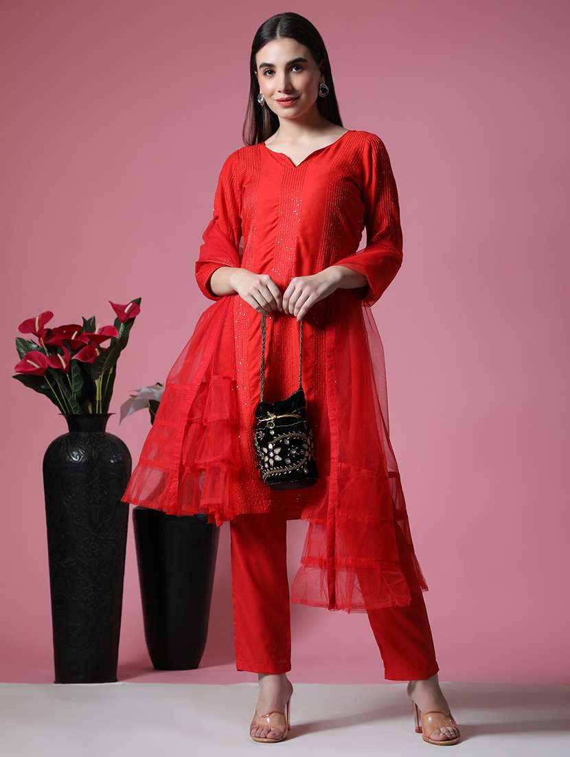 Stunning Straight Pant Suits To Bag