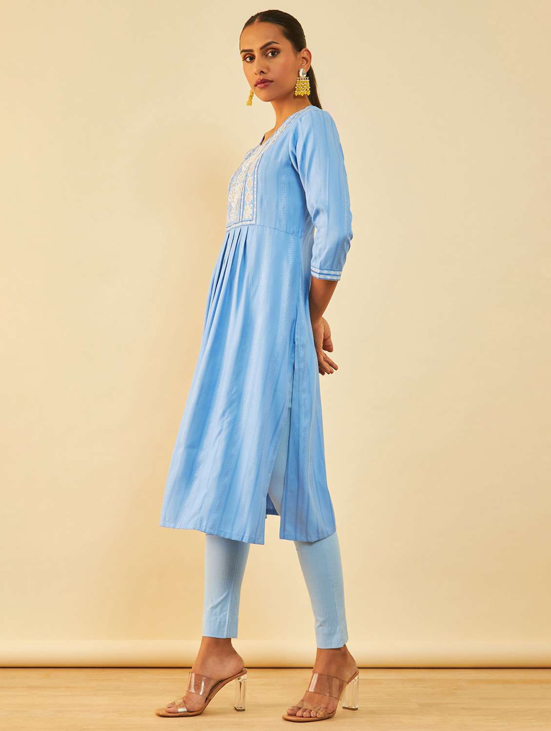 Buy online Women Embroidered Side Slit Kurta from Kurta Kurtis for ...